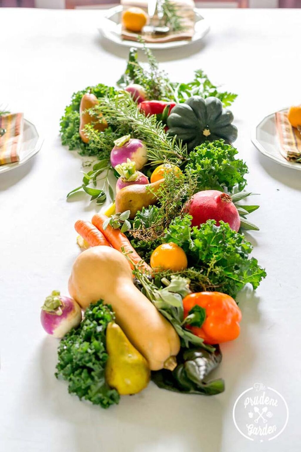 46 DIY Thanksgiving Centerpieces for Stunning Tables