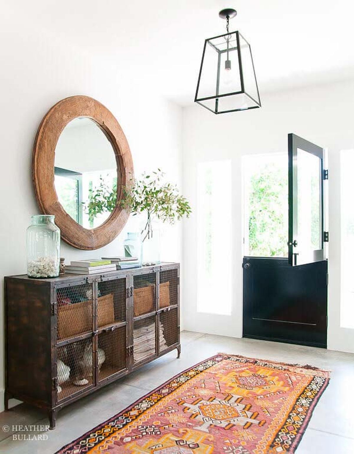 34 Best Entryway Mirror Ideas to Glam Up Your Home