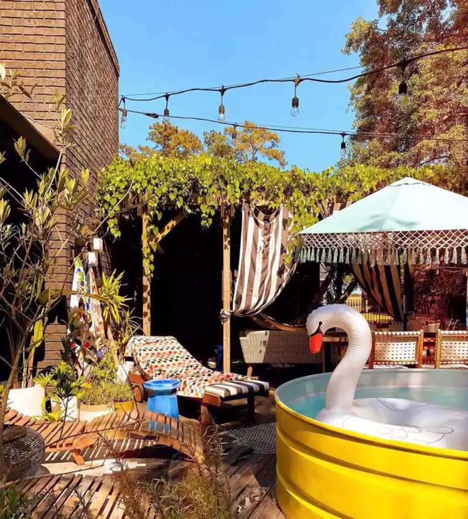 41 Stock Tank Pool Ideas to Stay Cool This Summer