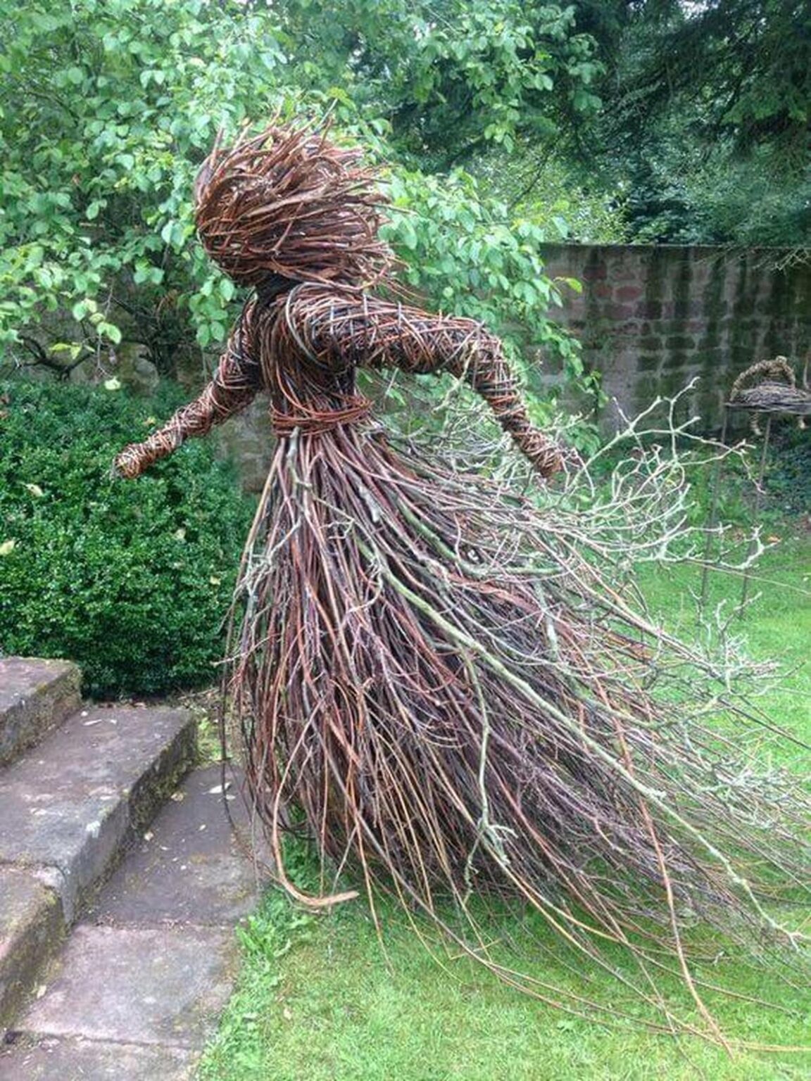 22 Best Twig Garden Projects for a Budget-Friendly Yard
