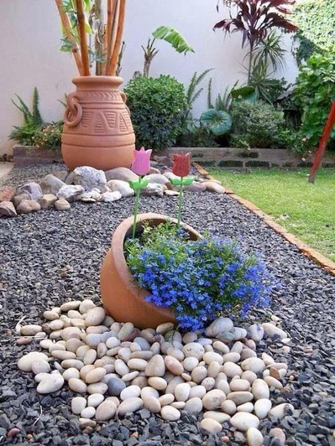 30 Creative Small Garden Design Ideas for a Beautiful and Functional Yard