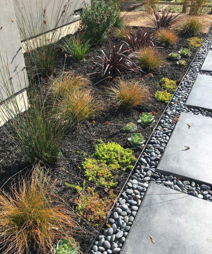 28 Beautiful Pebble Landscape Ideas for a Perfect Yard