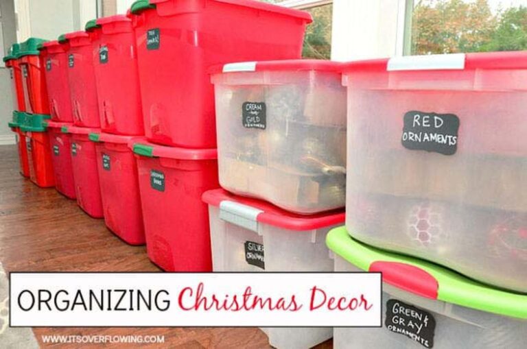 21 Clever Storage Ideas for Christmas Decor