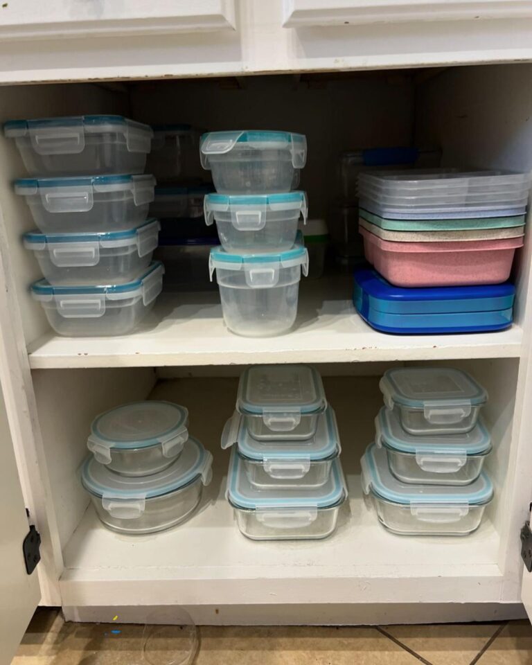 18 Clever Ways to Organize Your Tupperware and Maximize Space