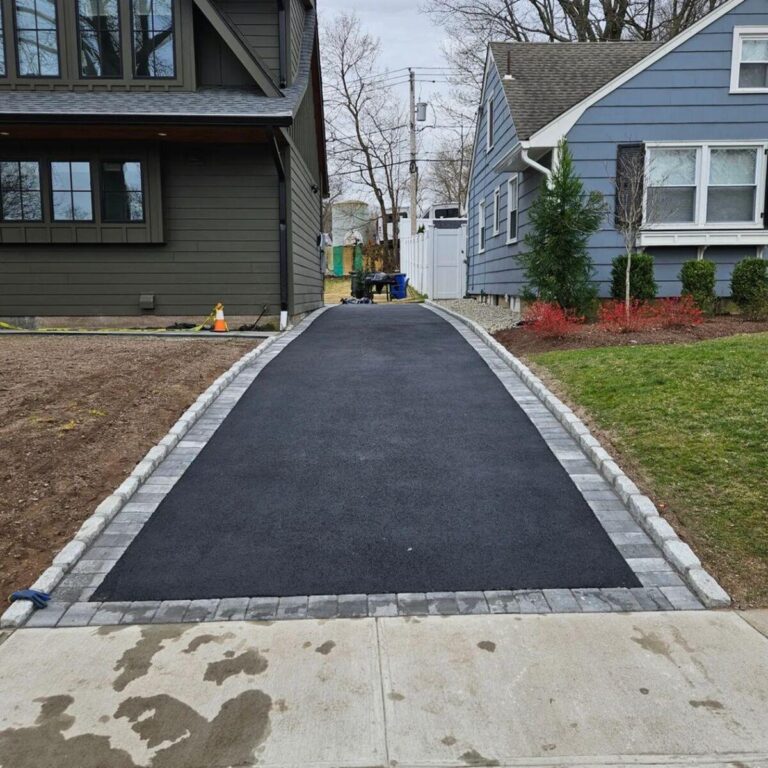 12 Stylish Driveway Border Ideas to Elevate Your Home’s Exterior