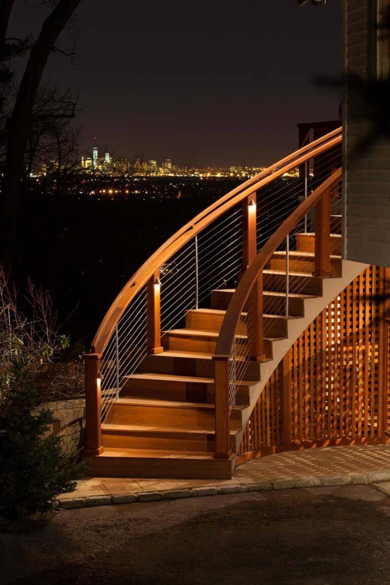 26 Stylish Deck Steps Designs to Enhance Your Outdoor Living