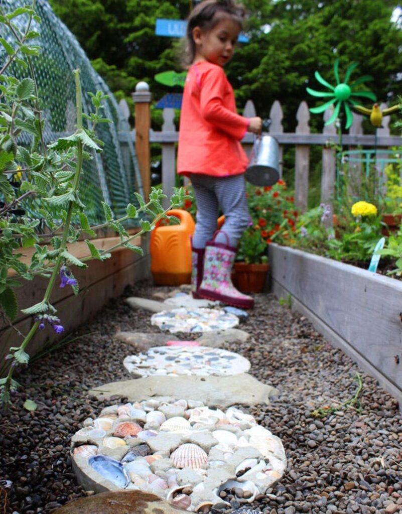 13 Budget-Friendly Garden Paths to Enhance Your Outdoors