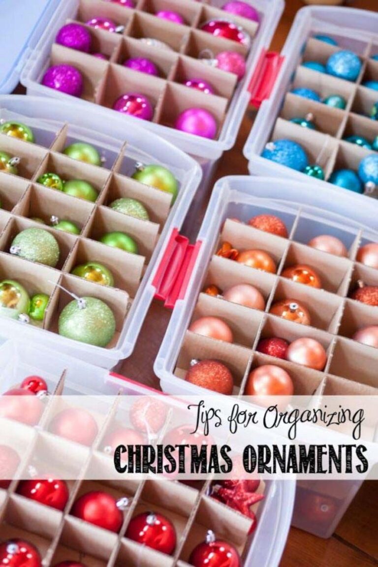 21 Clever Storage Ideas for Christmas Decor