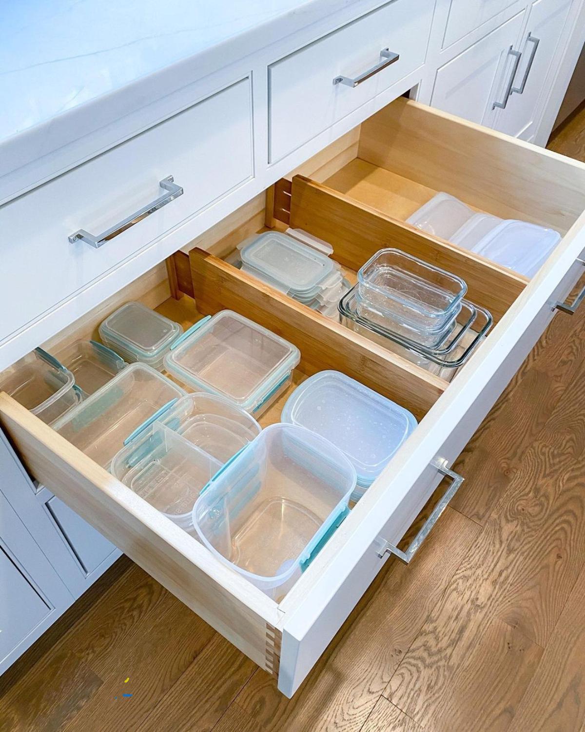 18 Clever Ways to Organize Your Tupperware and Maximize Space