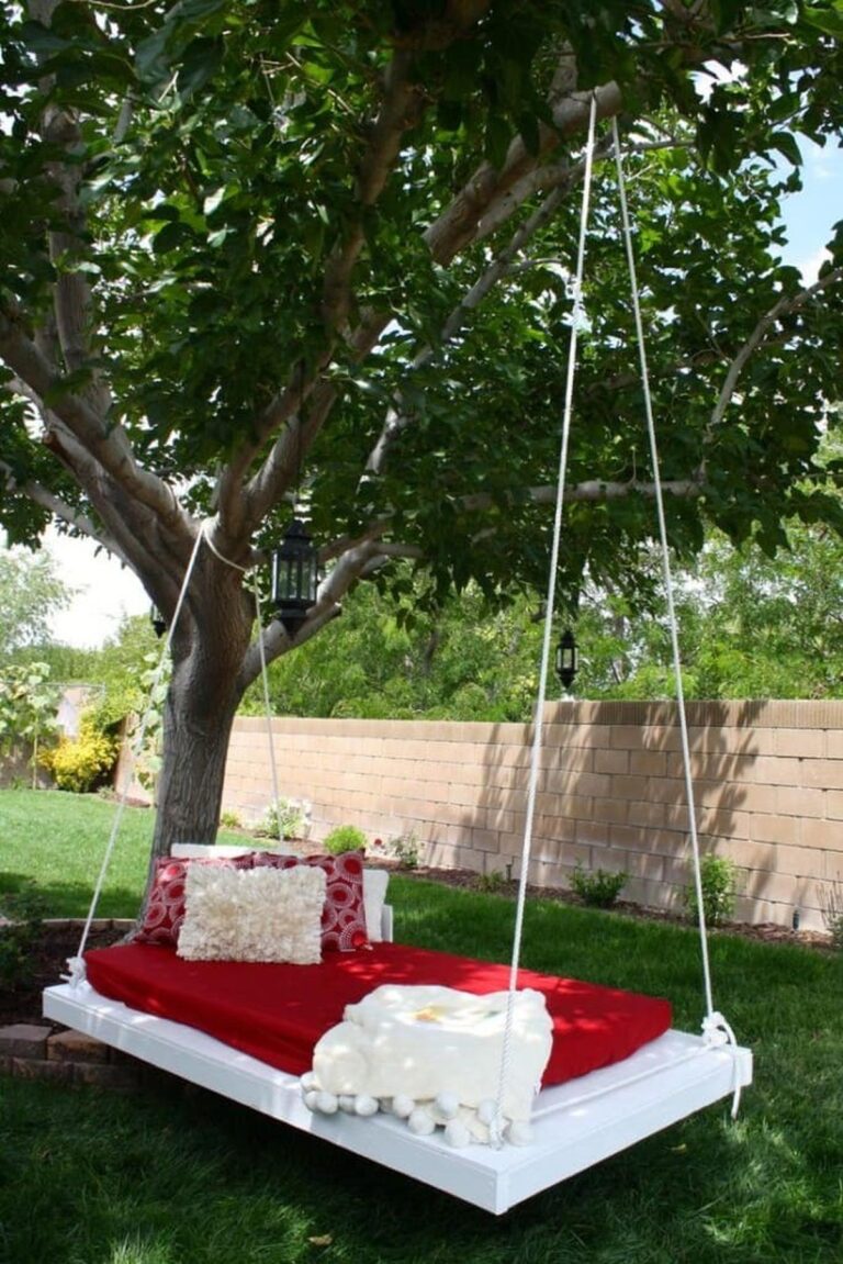 15 Dreamy Backyard Hammock Setups for Relaxation
