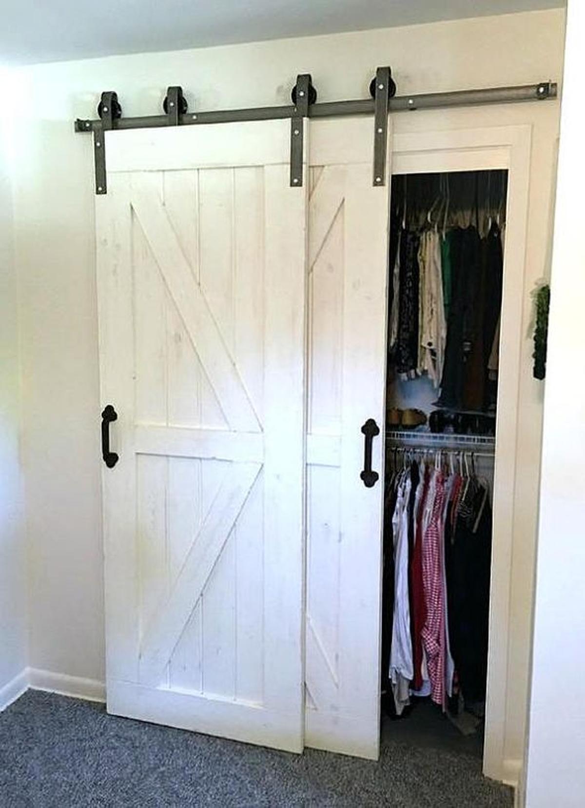 10 Best Rustic Closet Doors to Add Style to Your Space