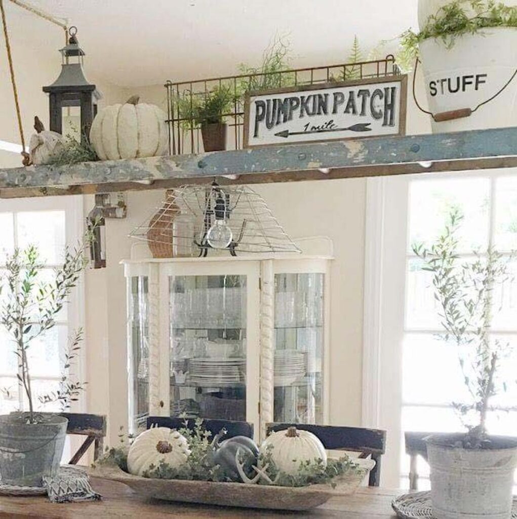 36 Stunning Repurposed Ladder Ideas for a Rustic Flair