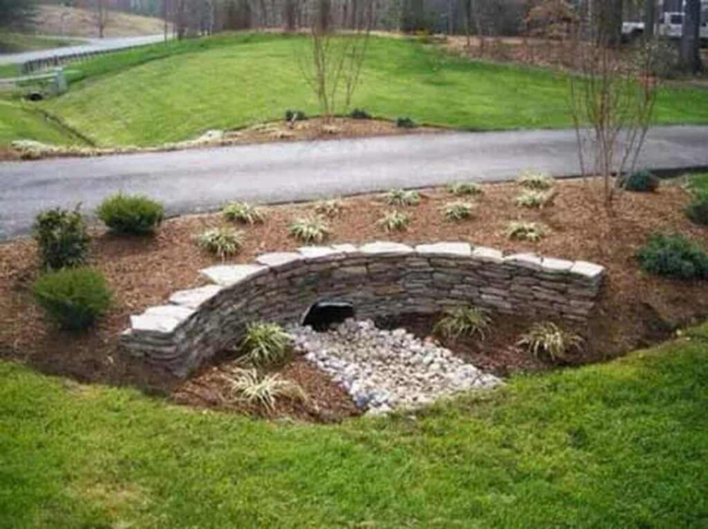21 Creative Front Yard Drainage Ditch Ideas for Managing Rainwater