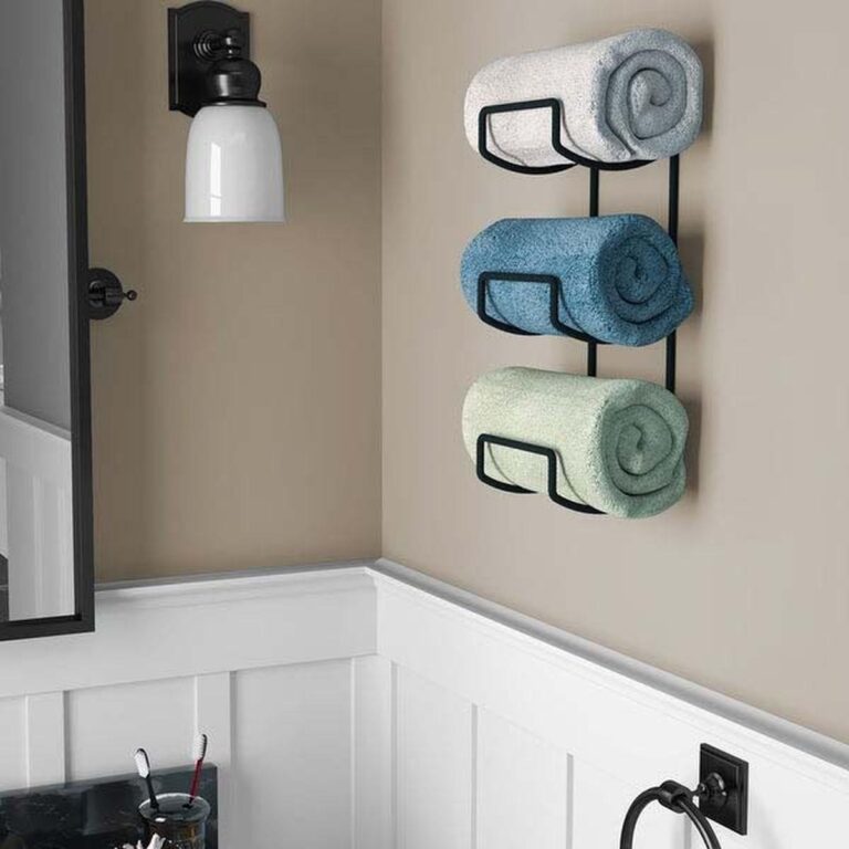 37 Amazing Towel Rack Ideas for a Neat Bathroom