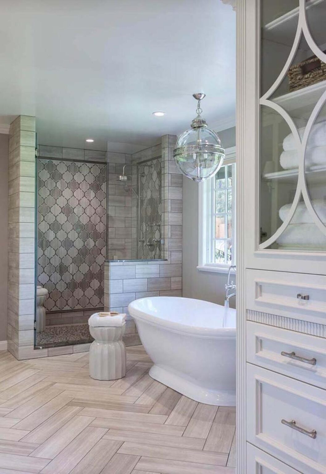 33 Shower Tile Designs to Personalize Your Bathroom