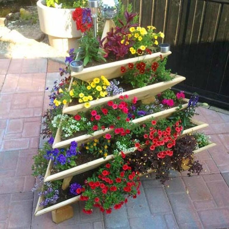 19 Amazing Tiered Planters to Make Your Yard Beautiful