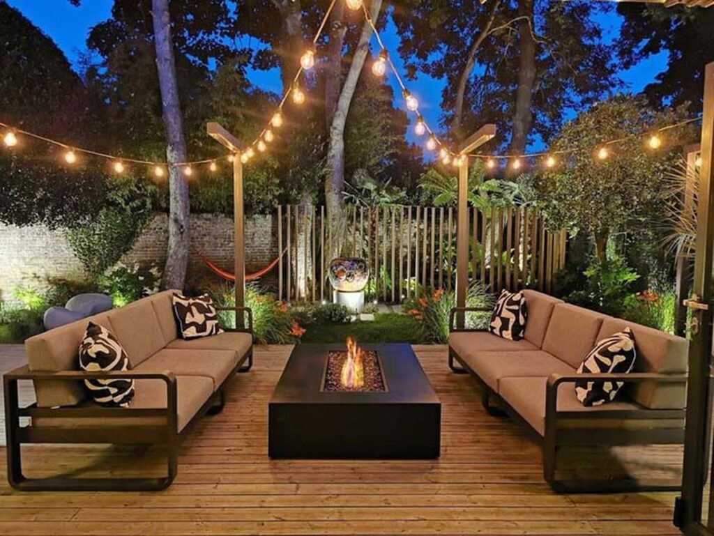 19 Brilliant Fire Pit Lighting Ideas for an Outdoor Oasis