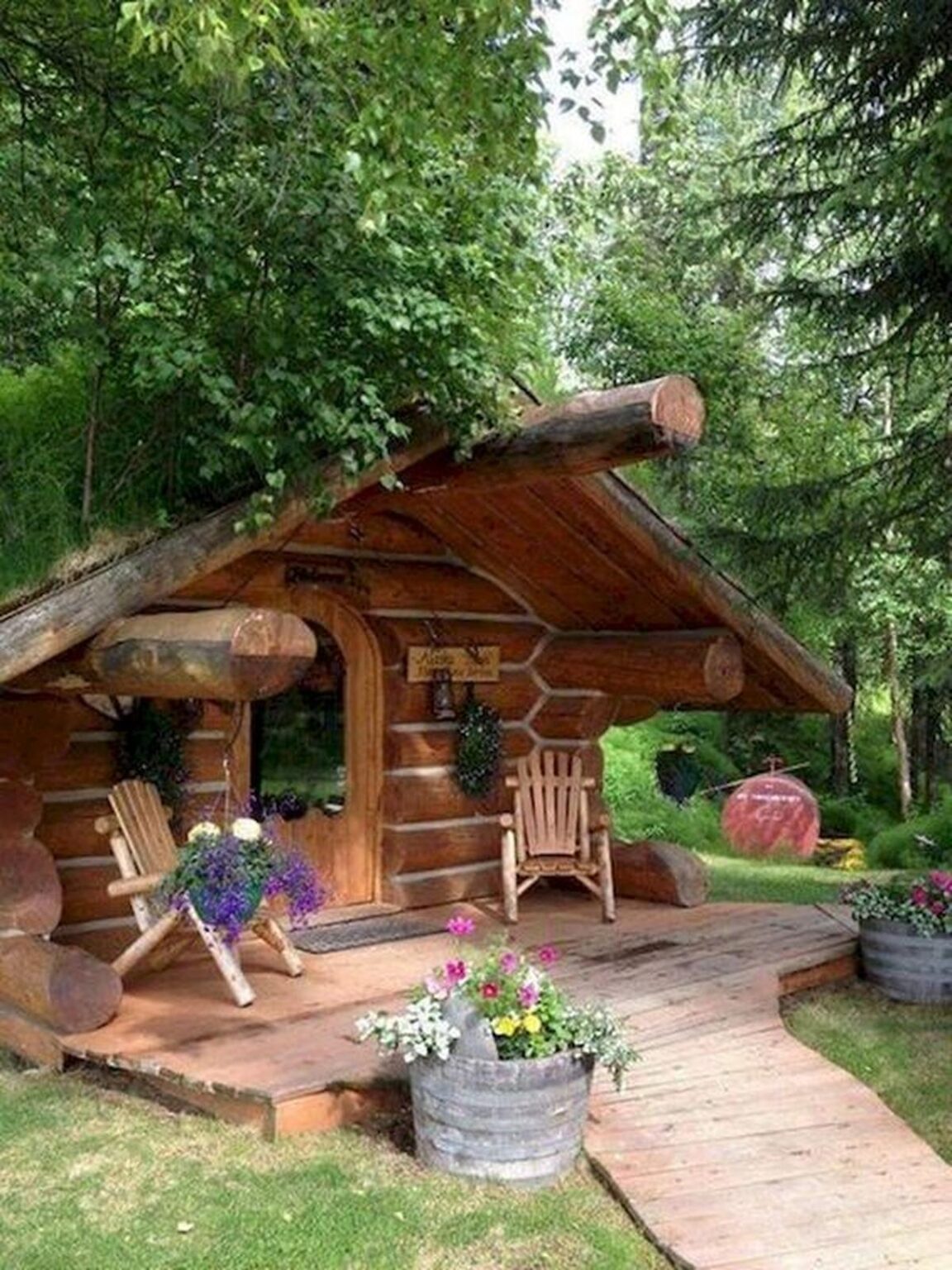 25 Charming Tiny Cabins Perfect for a Quiet Retreat