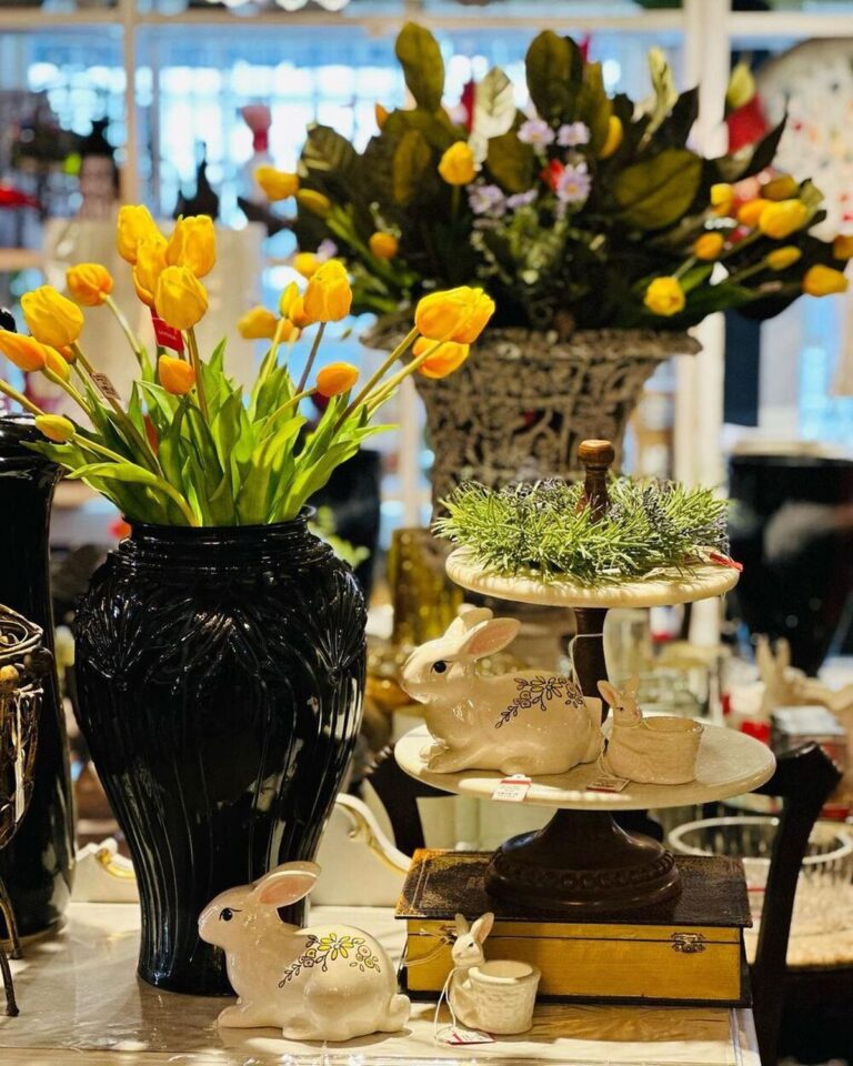 28 Spring Floral Arrangements to Brighten Your Home