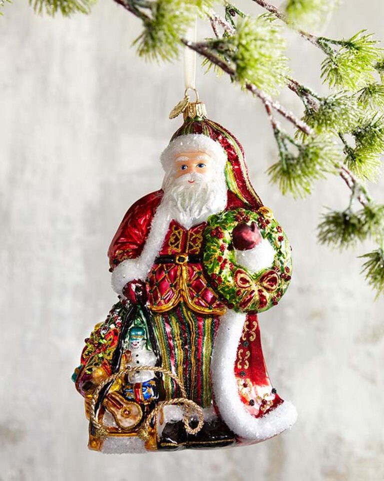 18 Dreamy Magical Christmas Ornaments for Your Tree