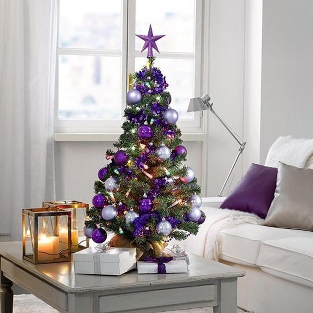 19 Gorgeous Tabletop Christmas Trees
