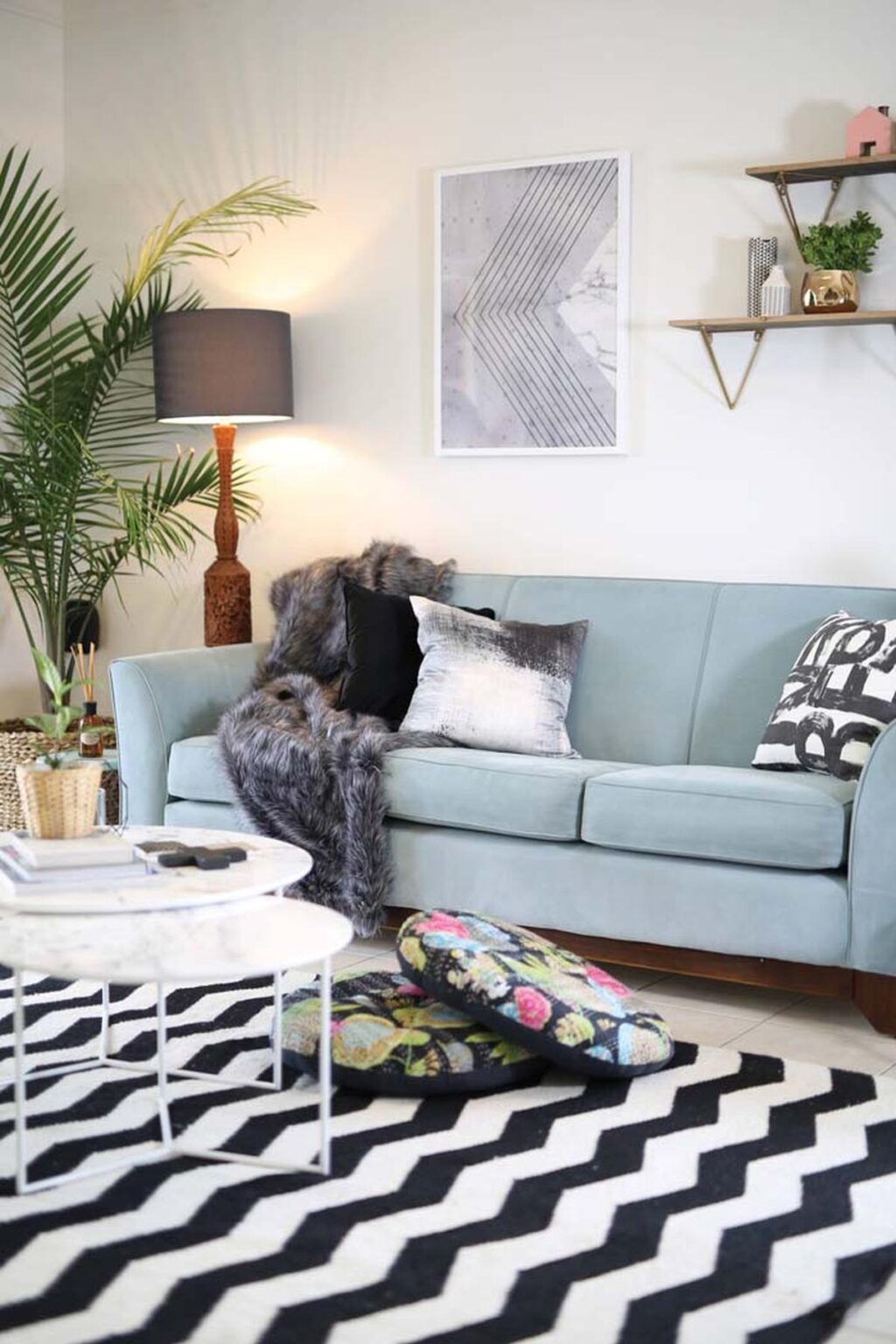 27 Stunning Blue Couch Ideas for a Stylish Living Room