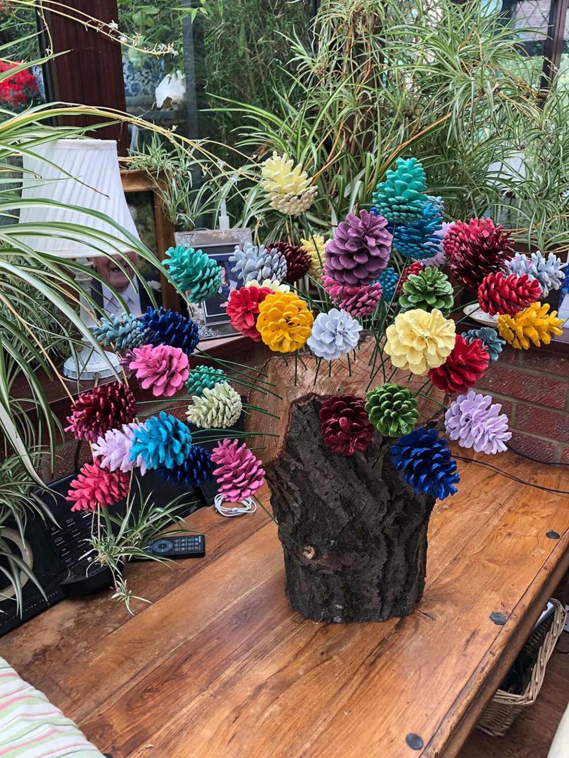 42 Pine Cone Crafts to Make for Any Occasion