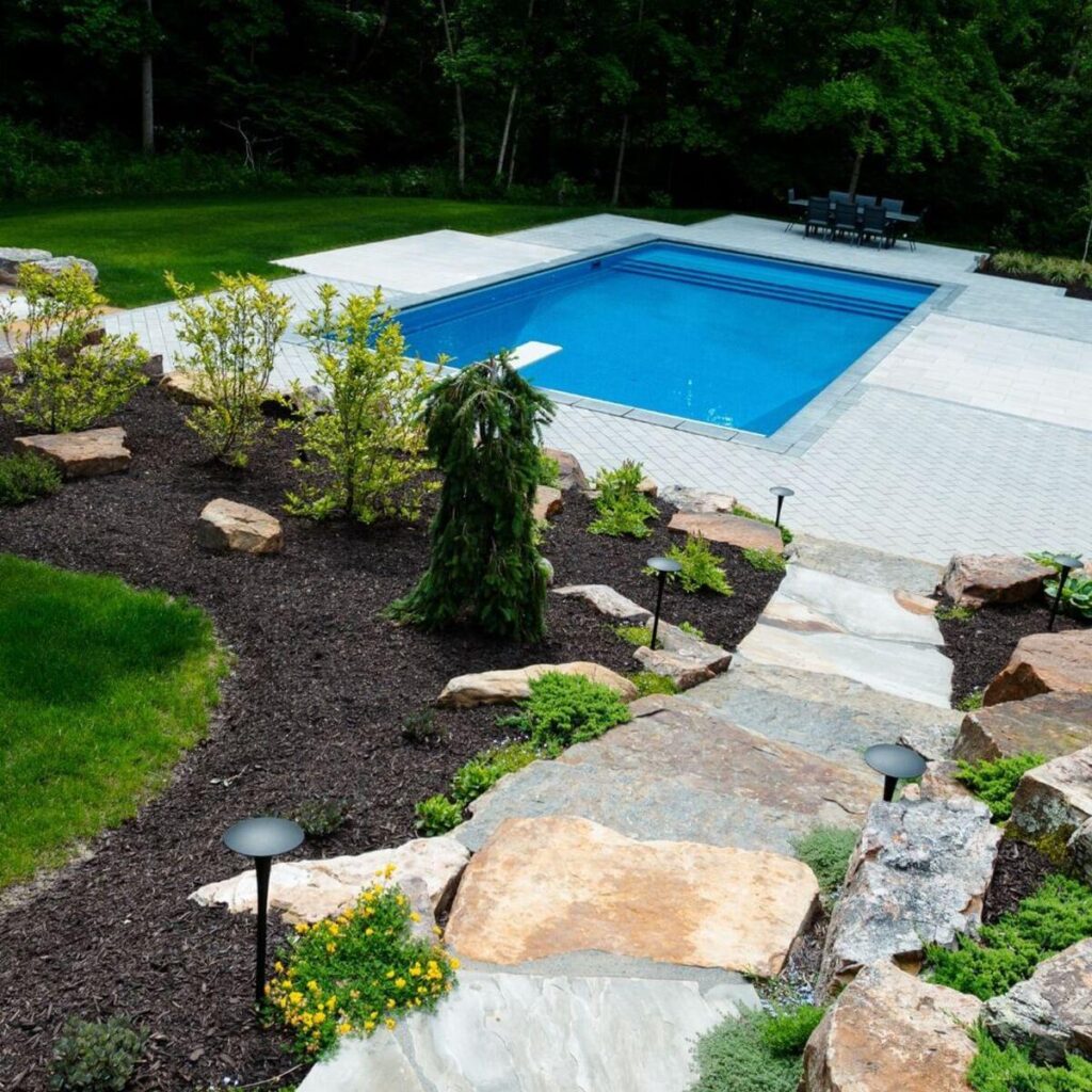 20 Gorgeous Inground Pool Landscaping Ideas