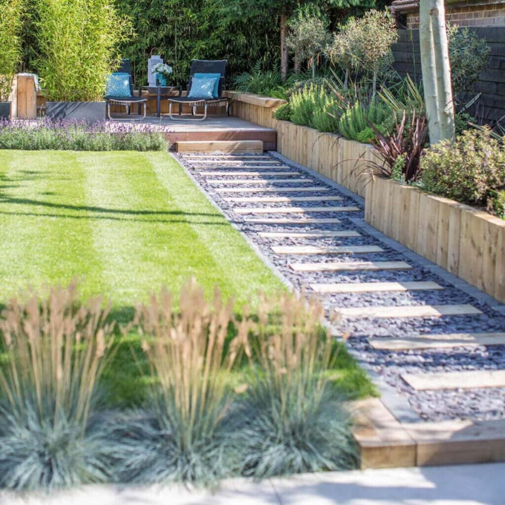 25 Beautiful Garden Borders to Create