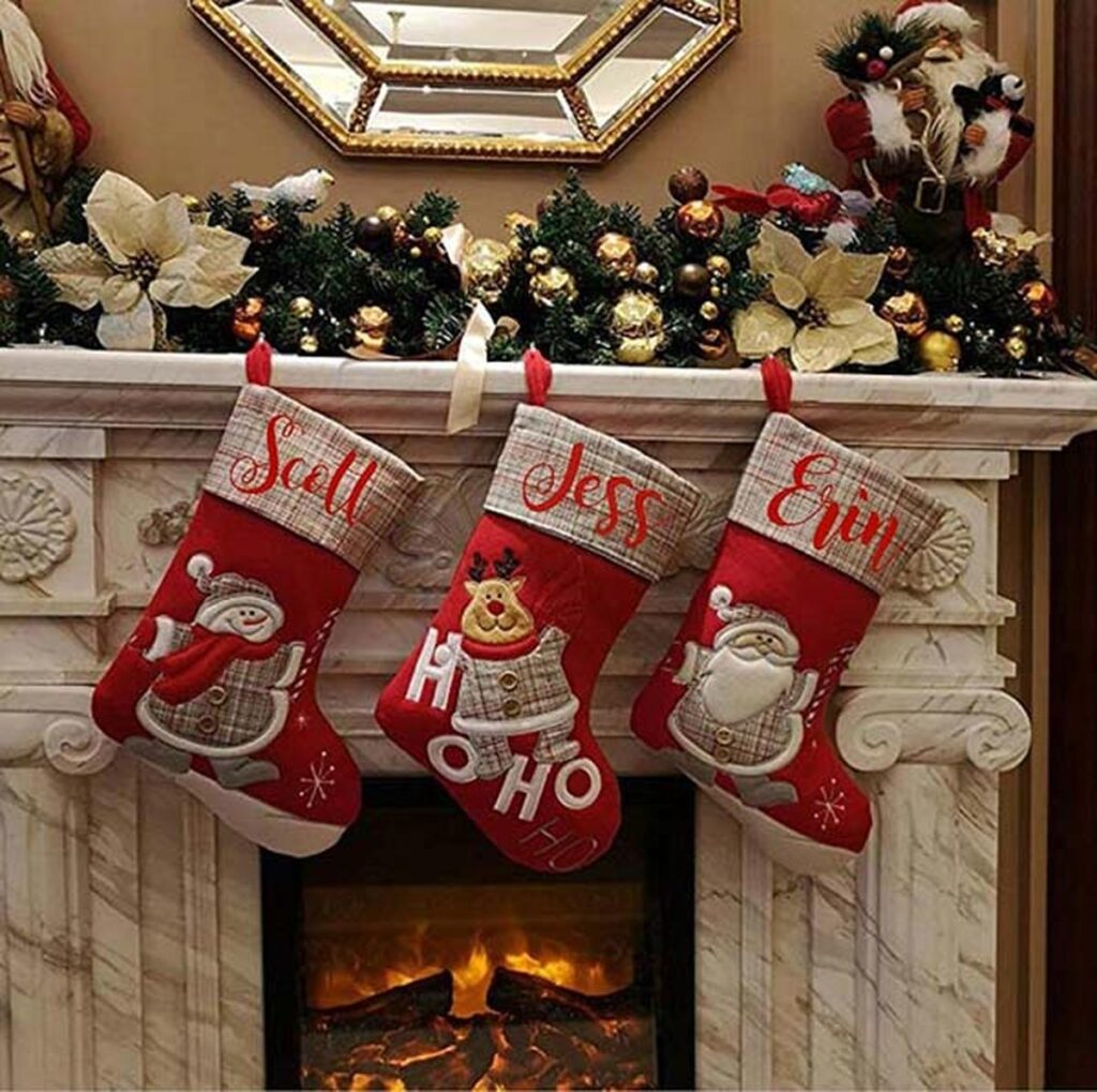 24 Red Christmas Decor Ideas to Inspire Holiday Joy