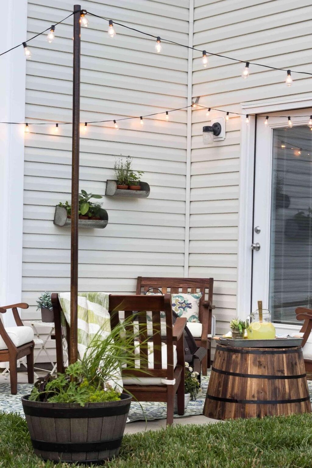 20 Incredible Patio String Light Ideas to Brighten Your Backyard Garden