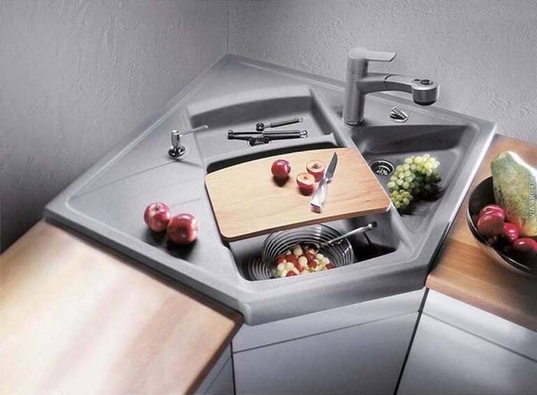 20 Top Corner Kitchen Sink Solutions to Maximize Space