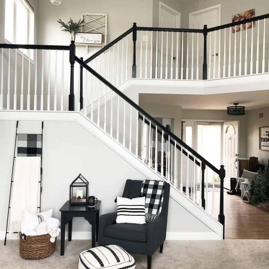 26 Ideas to Transform Your Staircase Wall into a Stylish Feature ...