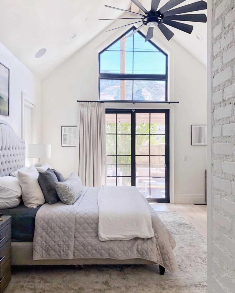 26 Stylish Transom Window Ideas for Extra Light -Architectural Foundation