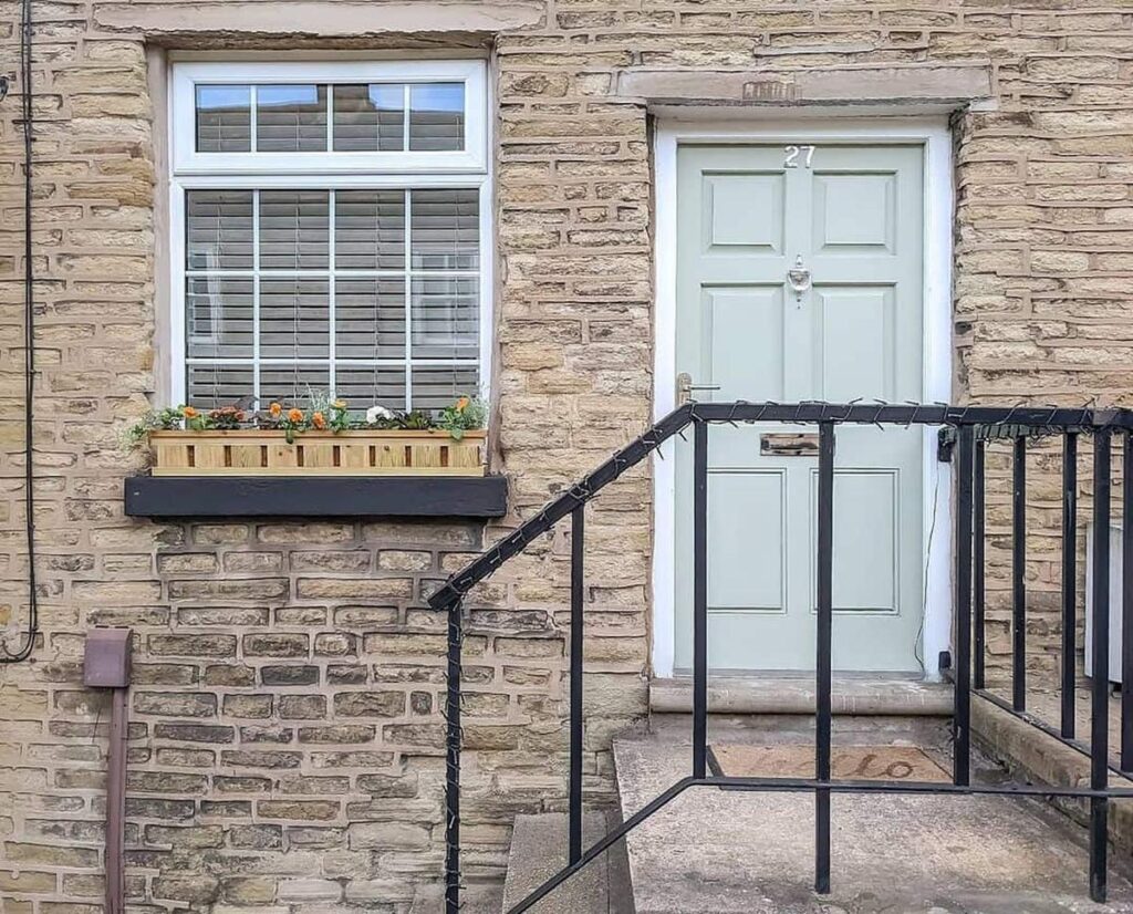 24 Concrete Front Steps Design Ideas to Elevate Your Entrance ...