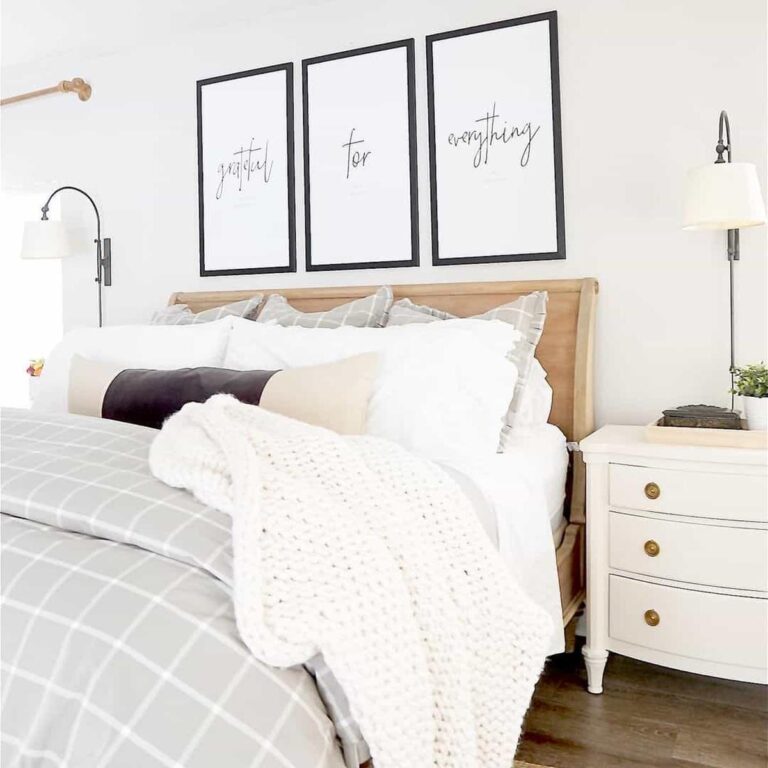 35 Unique Ideas for Displaying Three Photo Frames on a Wall ...