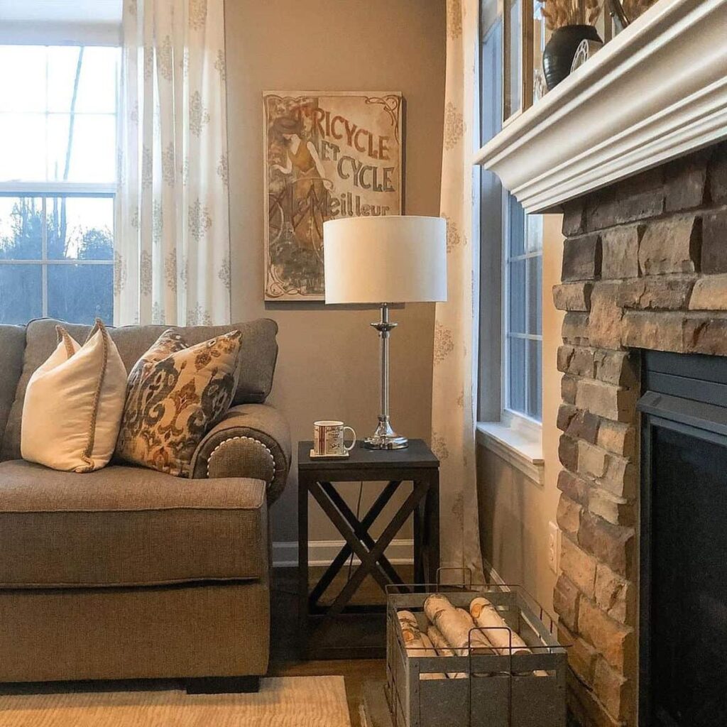 28 Elegant Black End Tables for Your Living Room -Architectural Foundation