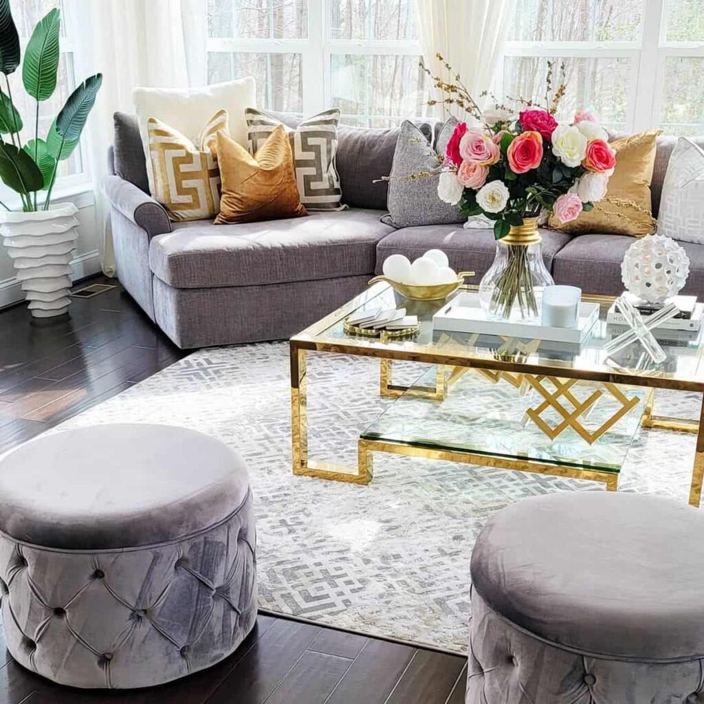21 Glamorous Gold Living Room Decor Inspirations to Add a Luxe Feel ...