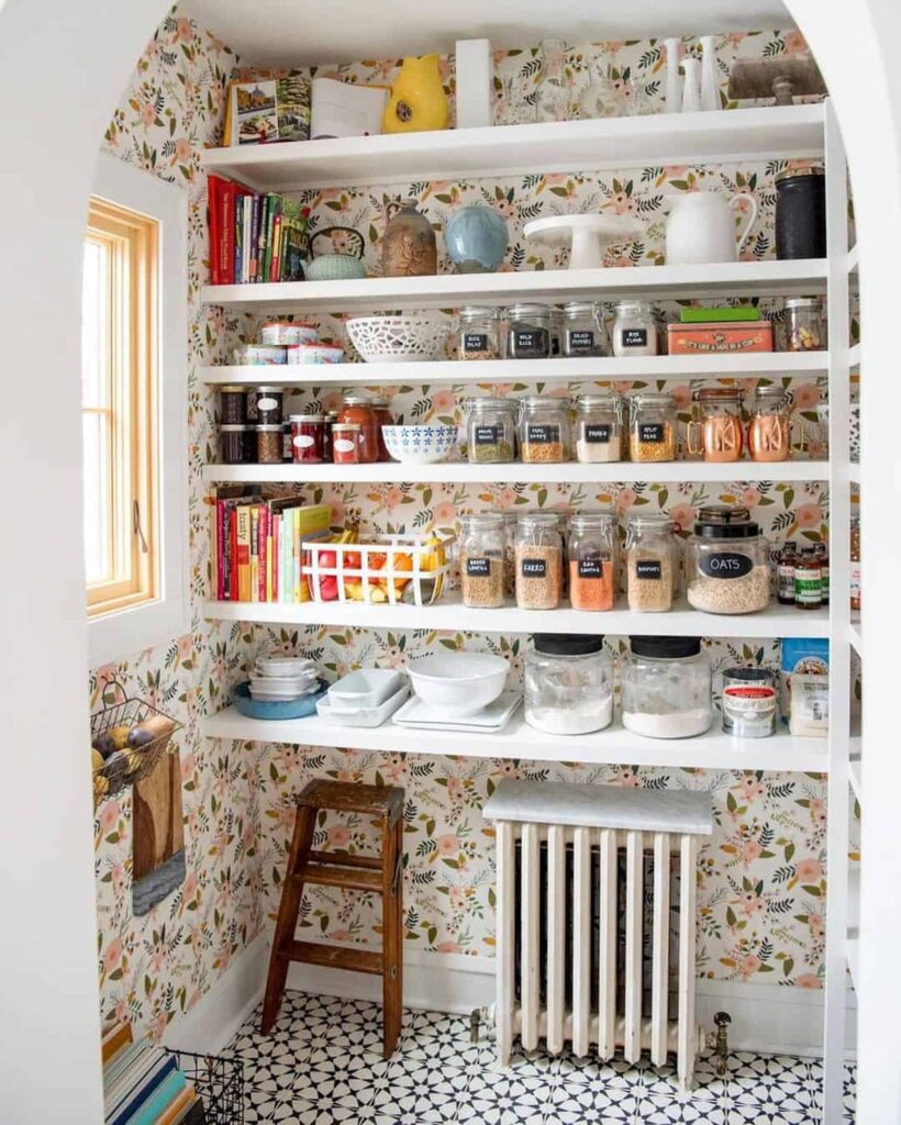 14 Best Pantry Wallpaper Designs for a Farmhouse Touch -Architectural ...