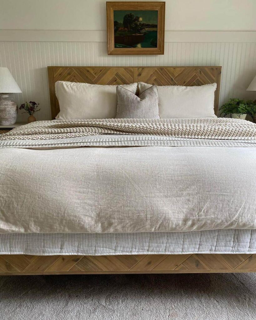 27 Beautiful Artwork Above Bed Ideas to Complete Your Bedroom ...