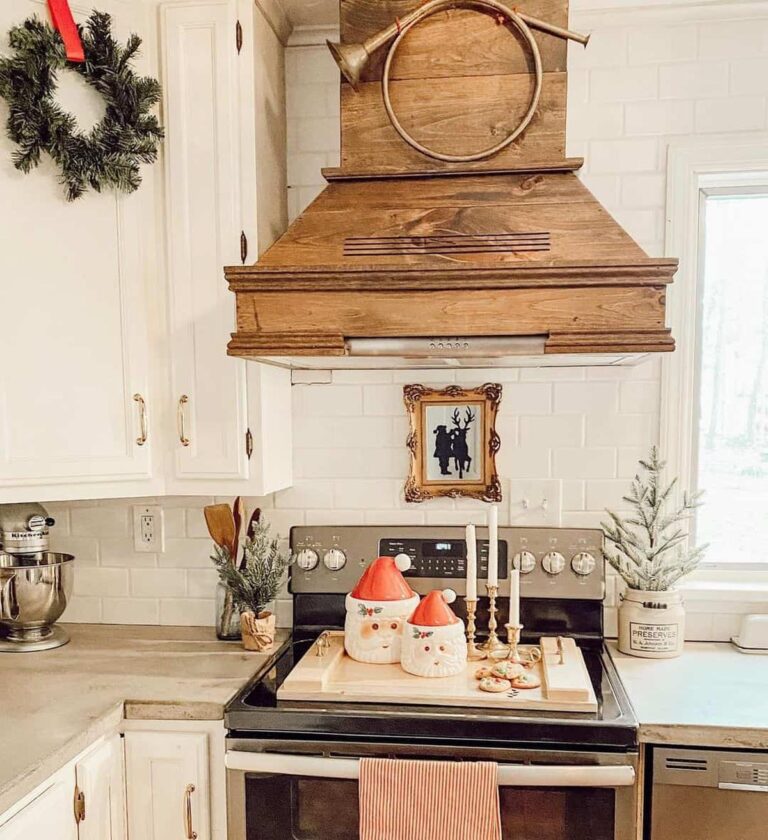 28 Beautiful Wood Range Hoods to Upgrade Your Kitchen -Architectural ...
