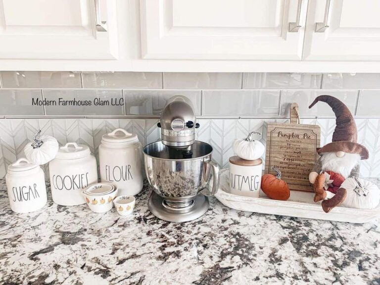 16 Smart Tile Backsplash Edge Trim Ideas to Finish Your Look ...