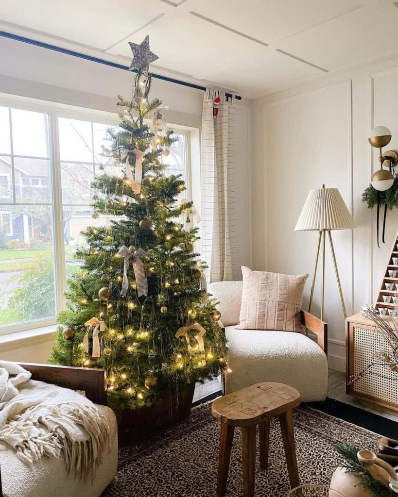 28 Christmas Tree Bow Ideas to Elevate Your Tree -Architectural Foundation