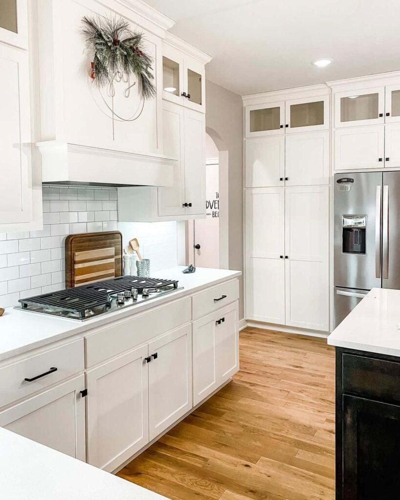 28 Functional Floor to Ceiling Cabinets to Maximize Storage ...