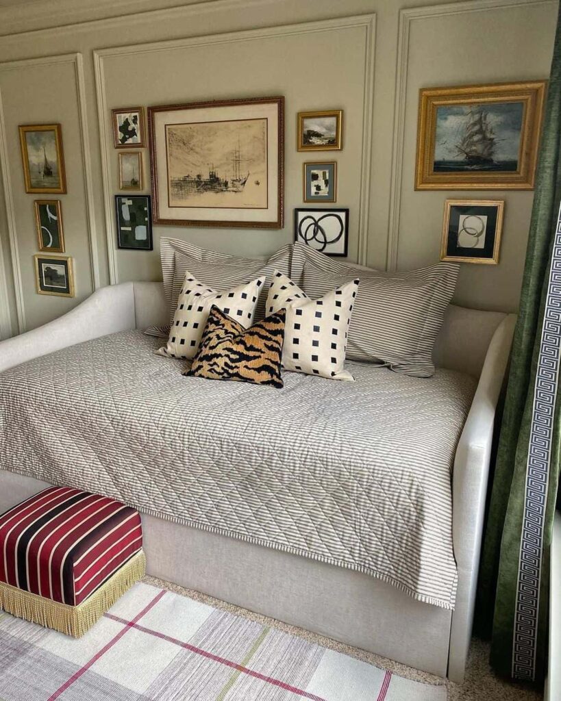 27 Cozy Daybeds for a Relaxing Spot -Architectural Foundation