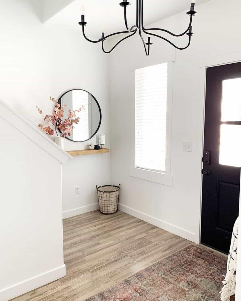 20 Eye-Catching Foyer Light Fixtures for a Welcoming Glow ...