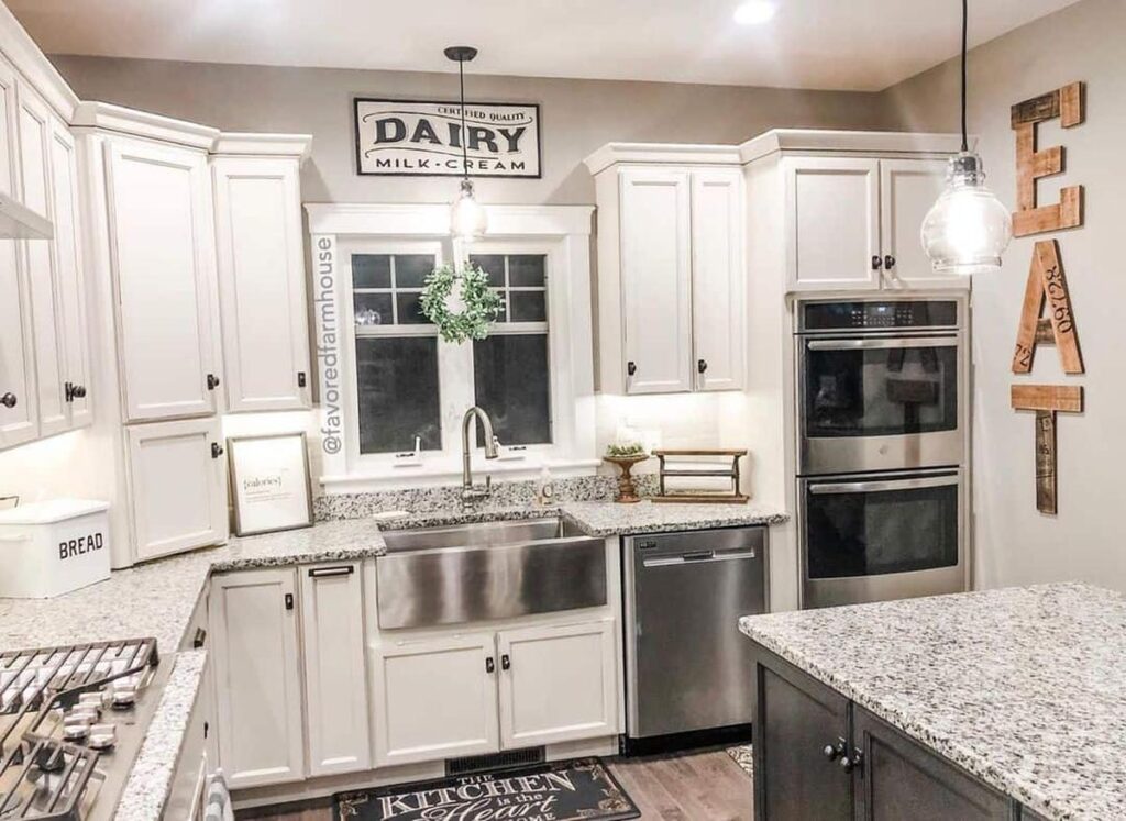 35 Top Kitchen Sink Lighting Designs to Brighten Your Space ...