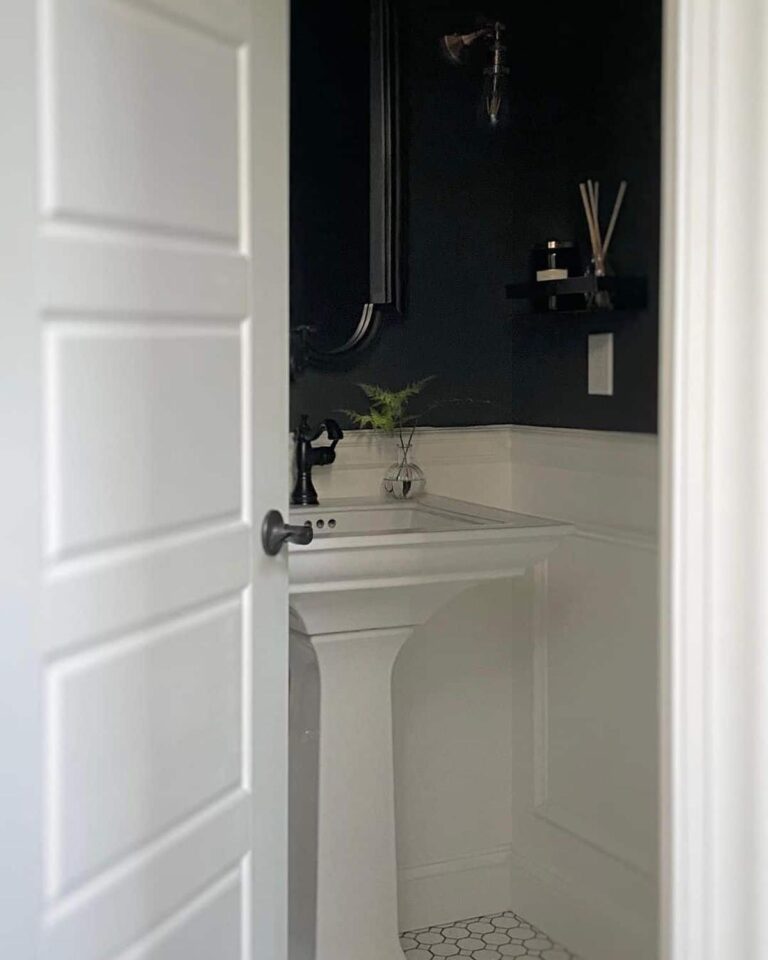28 Beautiful Small Bathroom Wainscoting Ideas to Add Charm ...