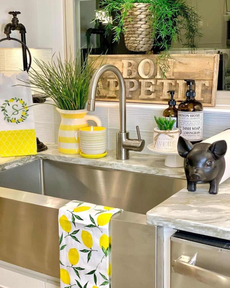 34 Stunning Lemon Kitchen Decor Ideas You'll Love -Architectural Foundation