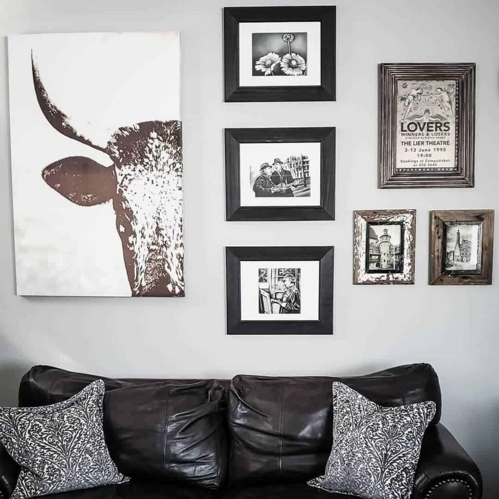 29 Black and White Wall Decor Ideas for a Classic Contrast ...